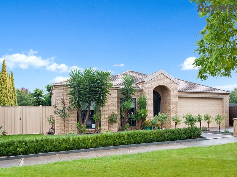 9 Flinders Street, Taylors Hill, VIC 3037 - realestate.com.au