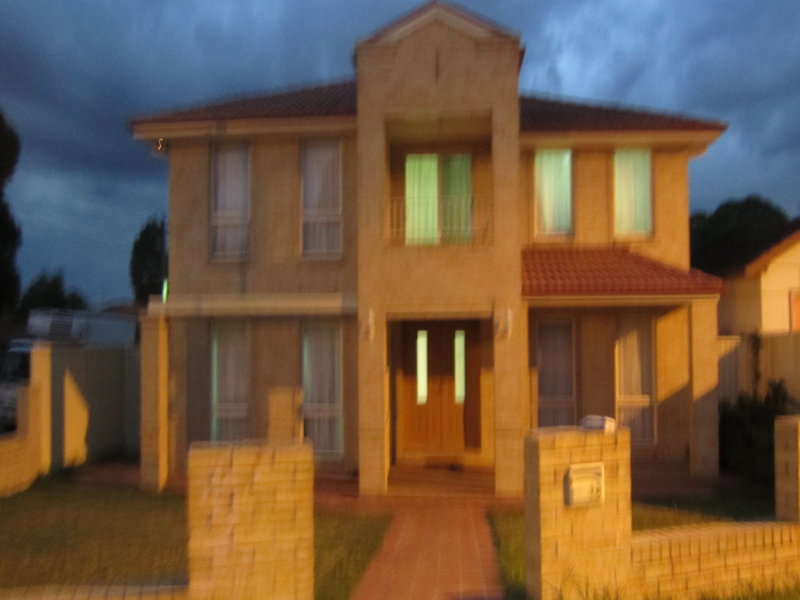 10 Fields Road, Macquarie Fields, NSW 2564 - realestate.com.au