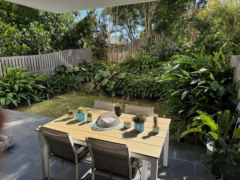 1 Hart Street, Ashmore, Qld 4214 - Property Details