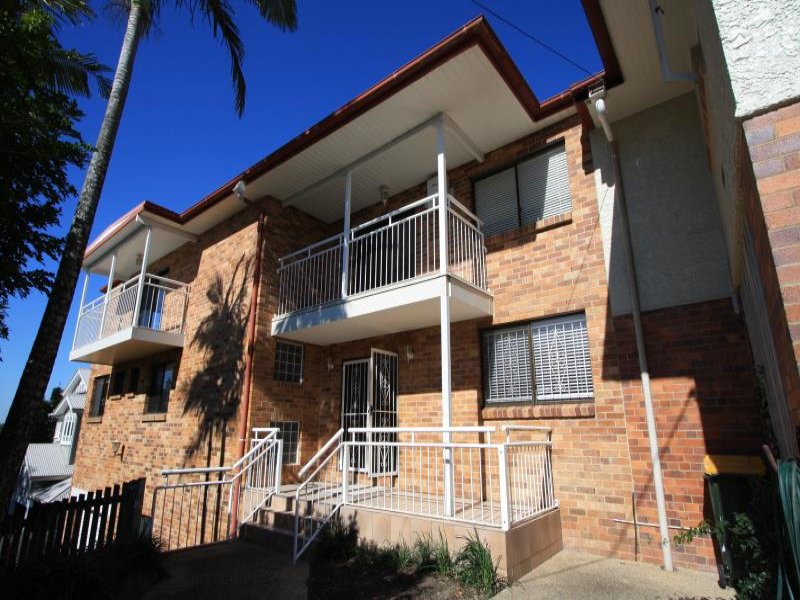 1 Merinda Street, Greenslopes, QLD 4120 - realestate.com.au