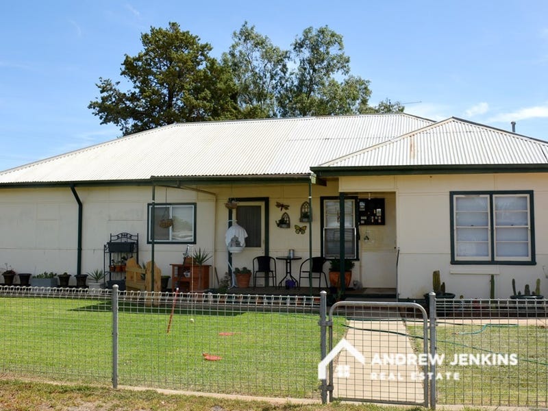 8 Atkinson St, Finley, NSW 2713 - Property Details