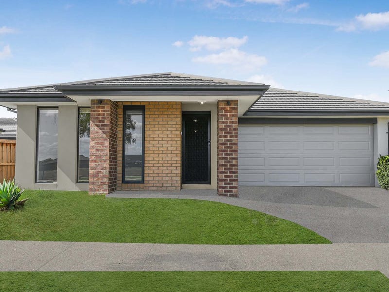 27 Treeve Parkway, Werribee, Vic 3030 - Property Details