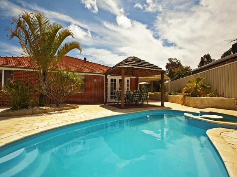 22 Tahlee Retreat, Carramar, WA 6031 - Property Details