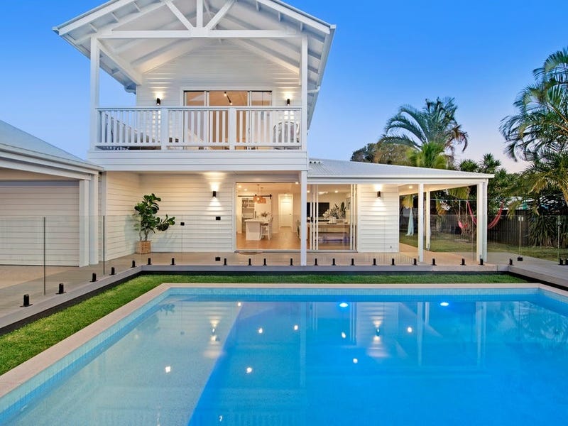 1 Peninsula Court, Mermaid Waters, QLD 4218 - realestate.com.au