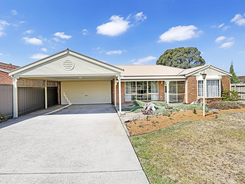 13 Cortland Drive, Highton, VIC 3216 - realestate.com.au