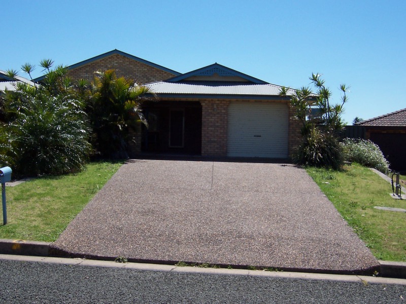 2/45 D'Arbon Avenue, Singleton Heights, NSW 2330 - realestate.com.au