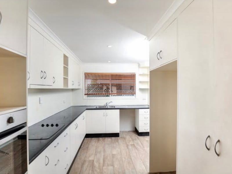 19 MACKENZIE DRIVE, Moranbah, Qld 4744 - Property Details