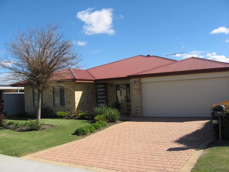 18 Bindoon Loop, Huntingdale, WA 6110 - Property Details
