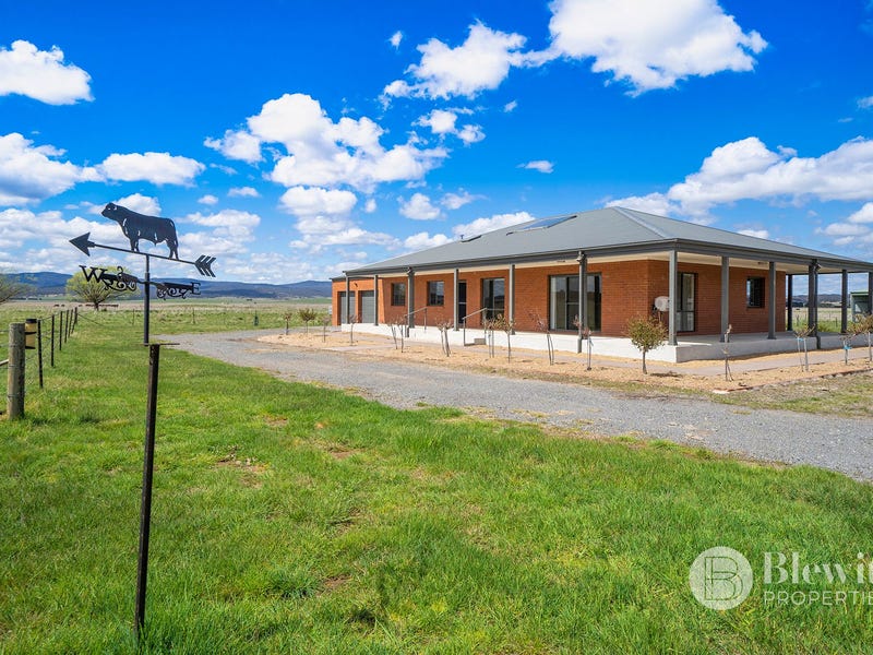 272 Briars Sharrow Road, Hoskinstown, NSW 2621