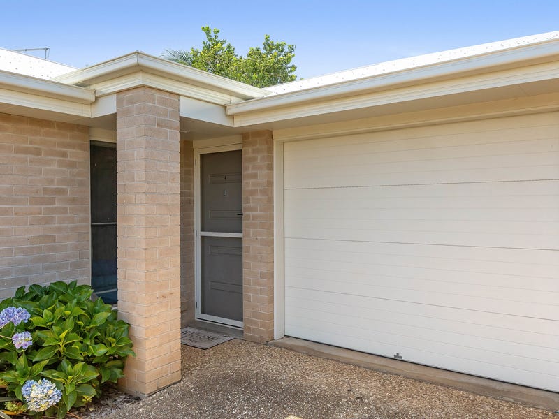 4/4 Alexander Avenue, Highfields, Qld 4352 - Property Details