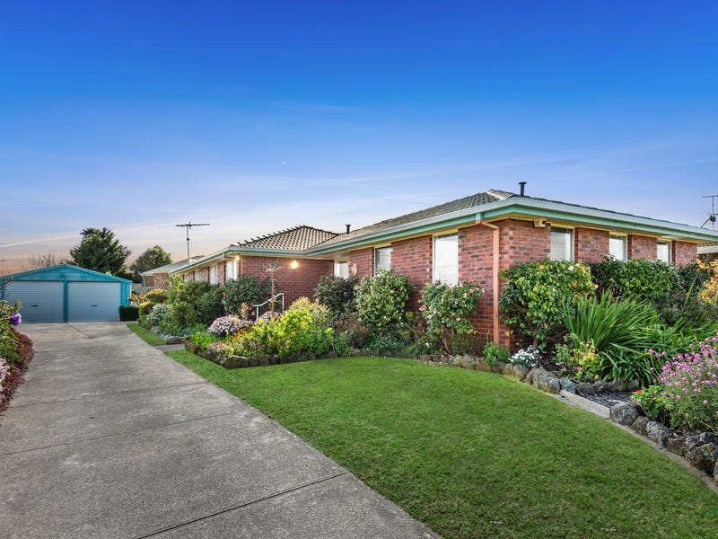 18 Maramba Avenue, Grovedale, Vic 3216 - Property Details