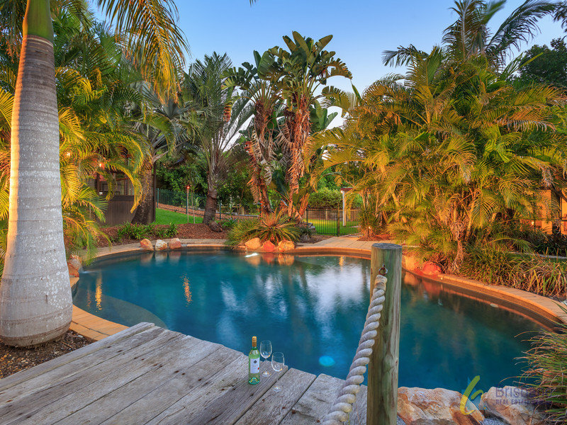 71 Pioneer Crescent, Bellbowrie, Qld 4070 - Property Details