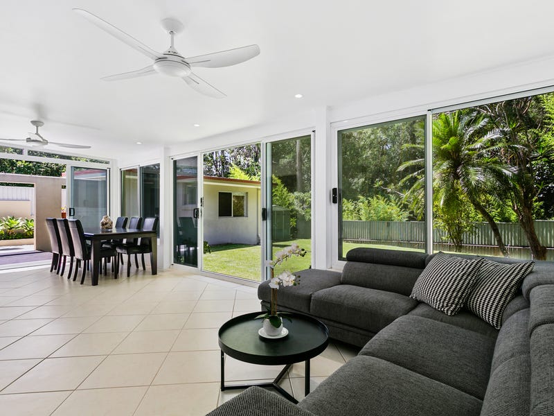 7 Merinda Court, Southport, Qld 4215 - Property Details