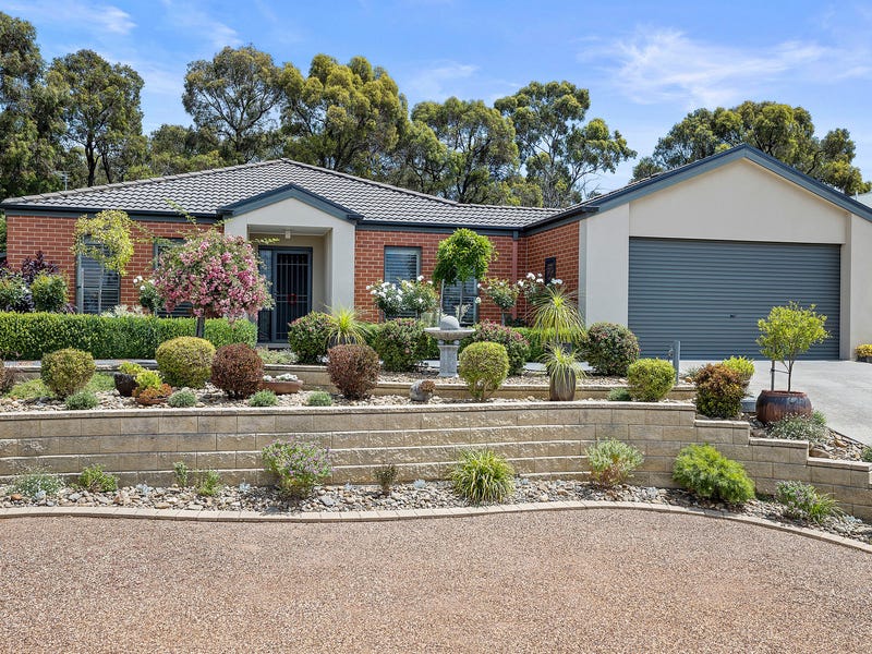 37 Daniel Drive, Golden Square, VIC 3555 - realestate.com.au