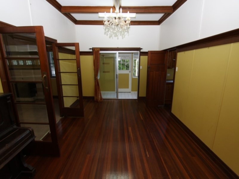 65 Albert Street, Kingaroy, QLD 4610 - realestate.com.au