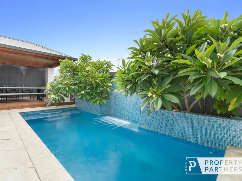 8/61-63 Colin Road, Scarborough, WA 6019 - Property Details