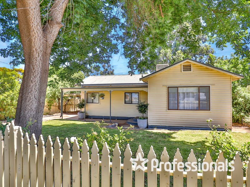 11 Rose Street, Buronga, NSW 2739 - Property Details