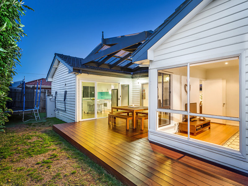 31 Warren Road, Parkdale, Vic 3195 - Property Details