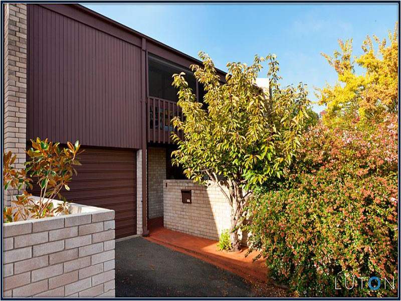 9 Parry Place, Farrer, ACT 2607 - Property Details