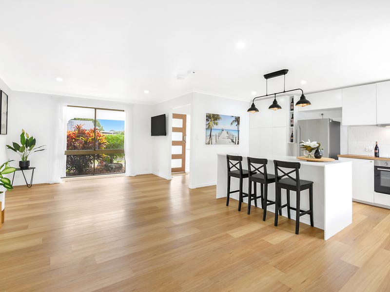 212 Discovery Drive, Helensvale, Qld 4212 - Property Details