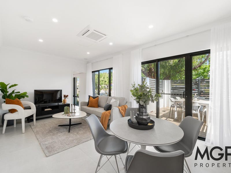 A/8 Comer Street, Como, WA 6152 - Property Details