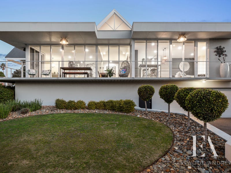 9 Allambee Avenue, Grovedale, Vic 3216 - Property Details