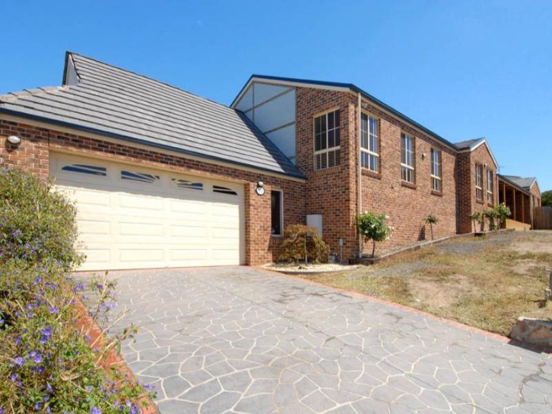 10 Arbroath Court, Greenvale, VIC 3059 - realestate.com.au
