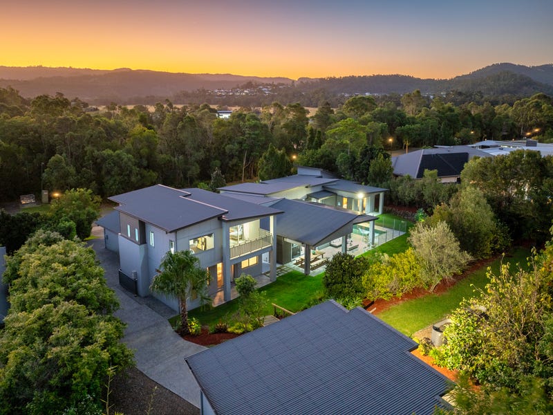 18 Lagoon Park Drive, Maudsland, Qld 4210 - Property Details