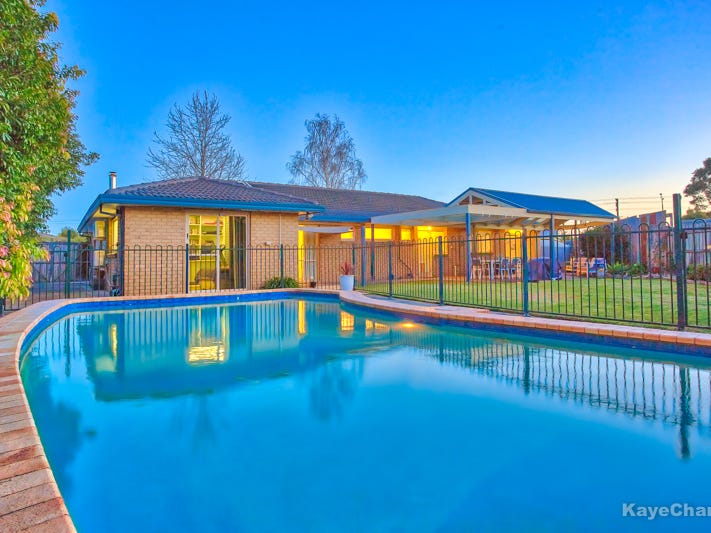 4 George Street, Beaconsfield, Vic 3807 - Property Details