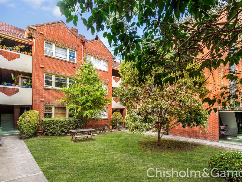 17/17a Milton Street, Elwood, Vic 3184 - Property Details