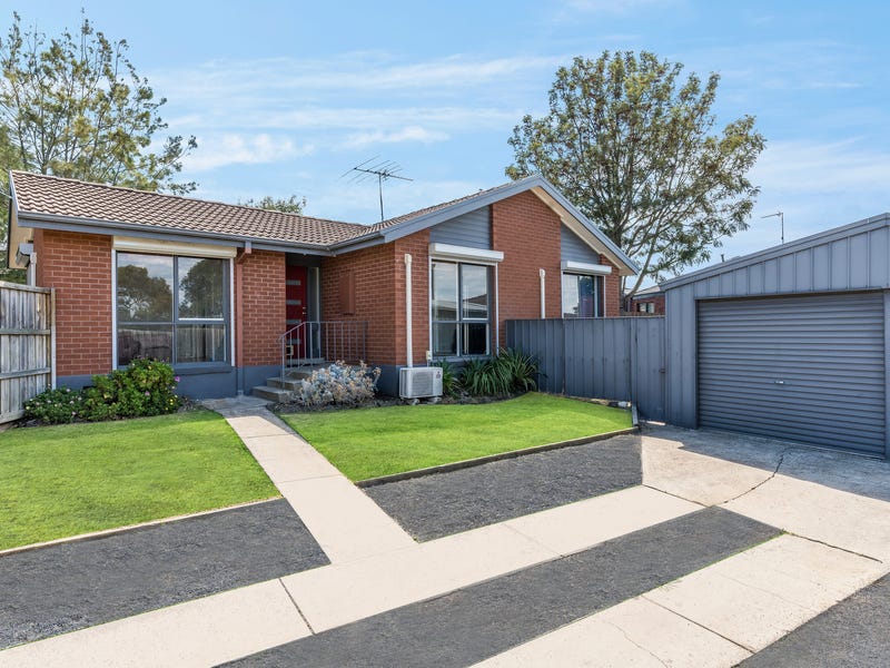 6 Apaloosa Court, Belmont, Vic 3216 - Property Details