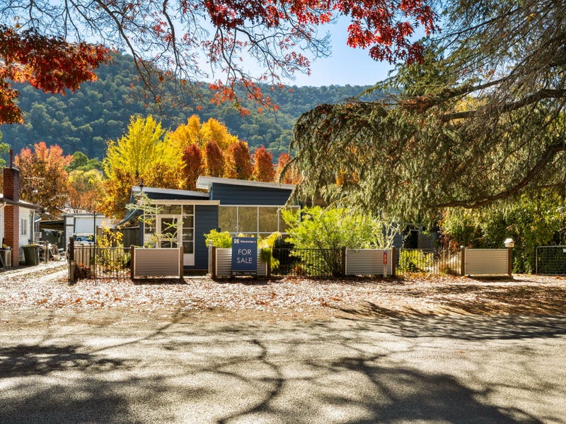 63 Delany Avenue, Bright, Vic 3741 - Property Details