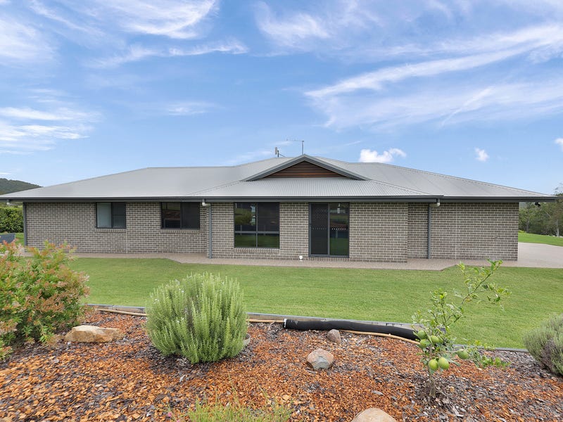 109 Moonlight Drive, Sarina, Qld 4737 - Property Details