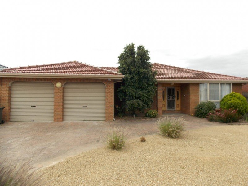 81 Truro Cres, Keilor Lodge, VIC 3038 - realestate.com.au