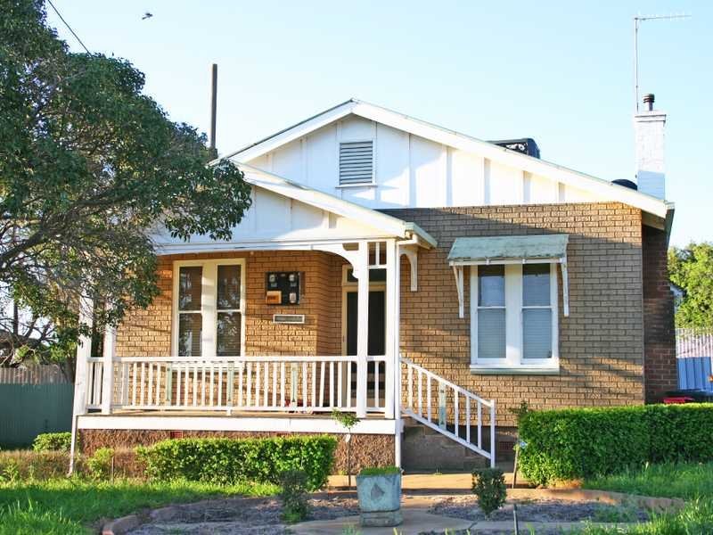 8 Ridge Street, Junee, NSW 2663 - Property Details