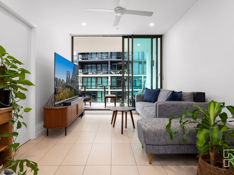 31406/24 Stratton Street, Newstead, Qld 4006 - Property Details