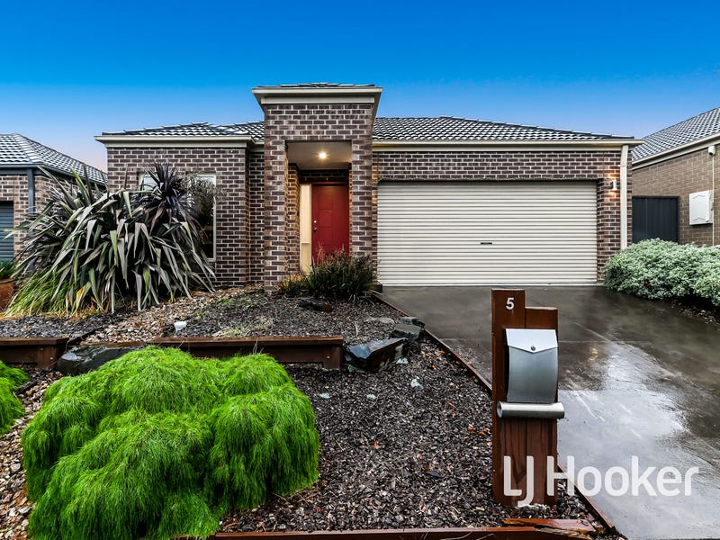 5 Perry Court, Pakenham, Vic 3810 - Property Details