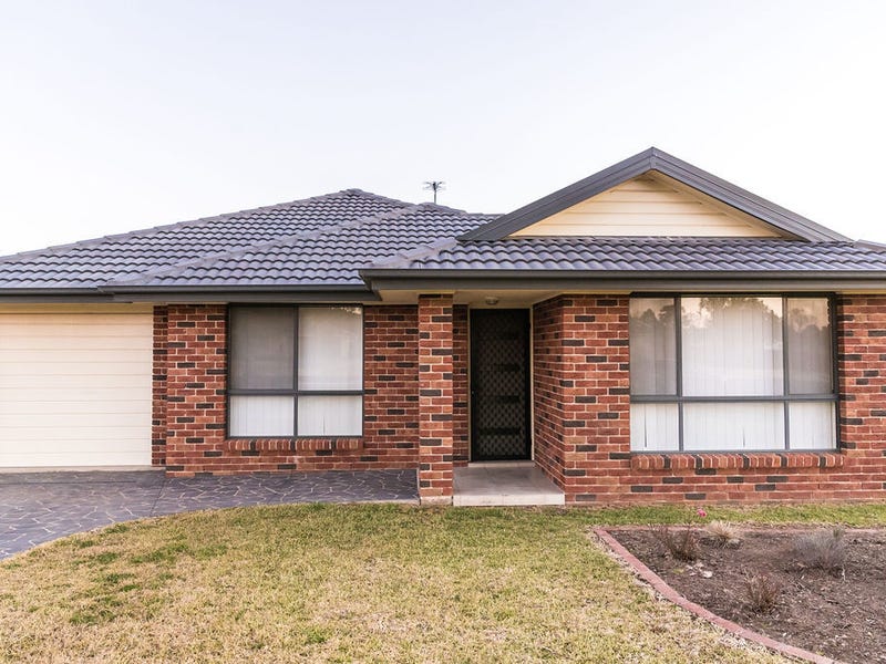 13 Mary Angove Cres, Cootamundra, NSW 2590 - realestate.com.au