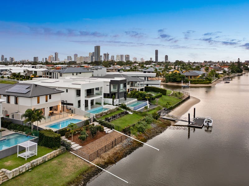 Real Estate & Property for Sale in Mermaid Waters, QLD 4218 ...