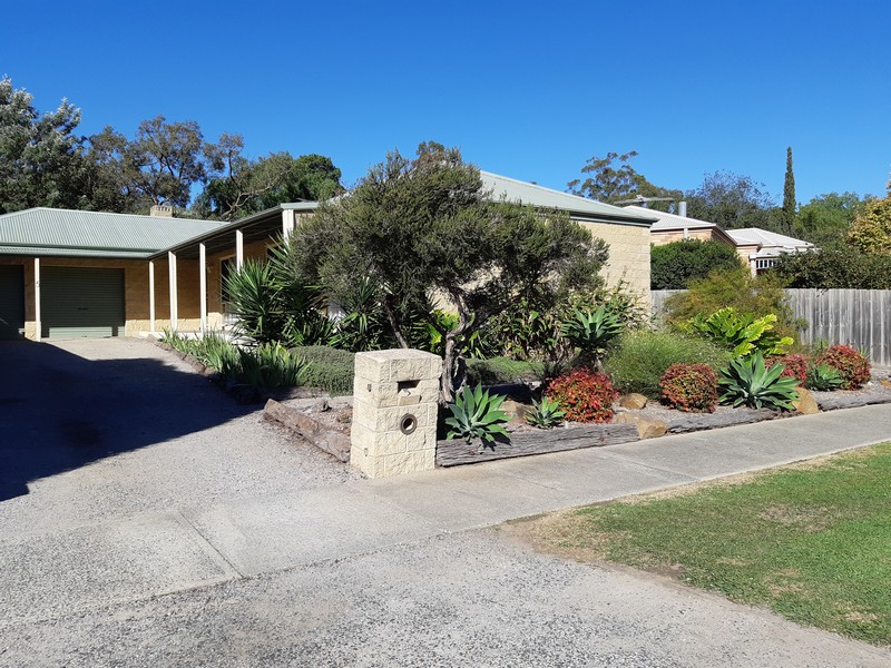 5 Amelia Close, Beaconsfield, VIC 3807 - realestate.com.au