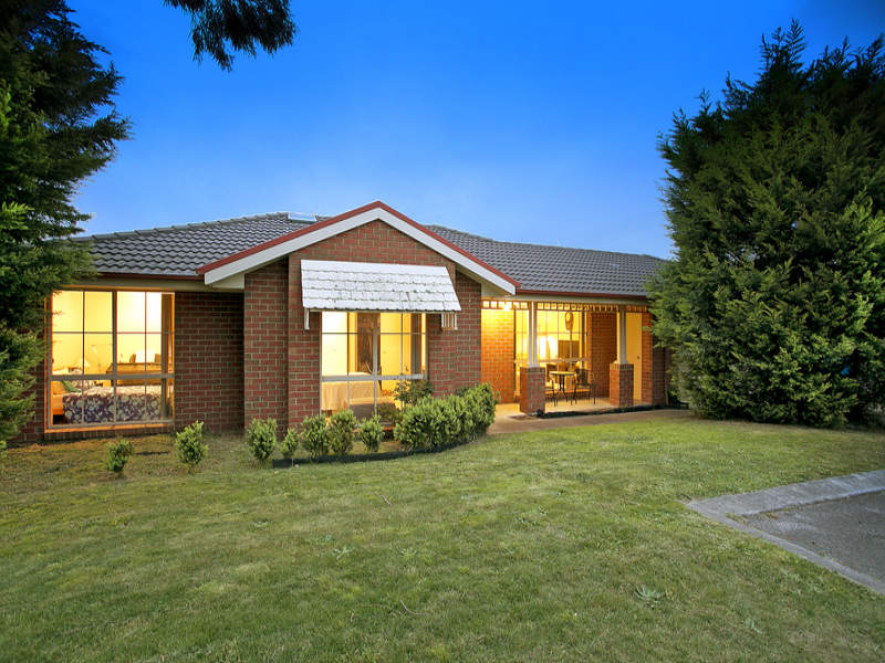 5 Cooma Court, Berwick, VIC 3806 - realestate.com.au