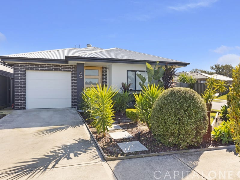 32 Cadogan Crescent, Woongarrah, NSW 2259 - Property Details