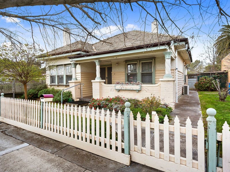 2 Denovan Street, Bendigo, Vic 3550 - Property Details