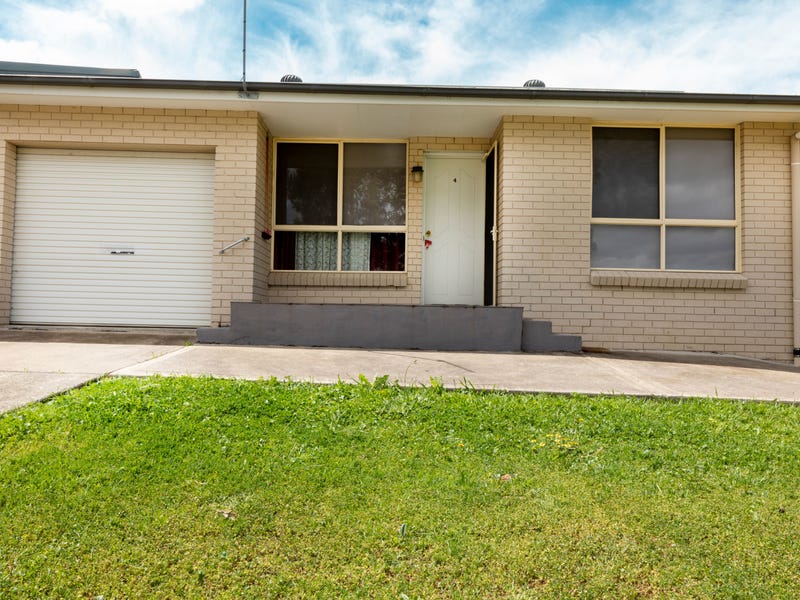 4/11 Joan Street, Scone, NSW 2337 - Property Details