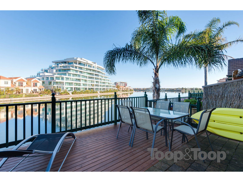 6/11 Martin Court, West Lakes, SA 5021 - realestate.com.au