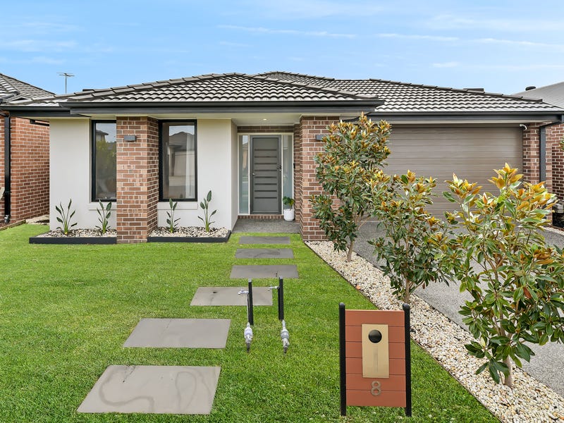 8 Alexine Street, Officer, Vic 3809 - Property Details