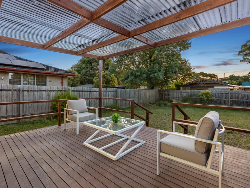 70 Barter Cres, Forest Hill, VIC 3131 - realestate.com.au