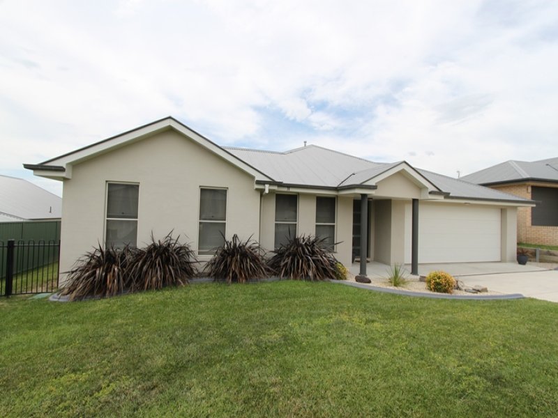 31 Darwin Drive, Bathurst, NSW 2795 - Property Details