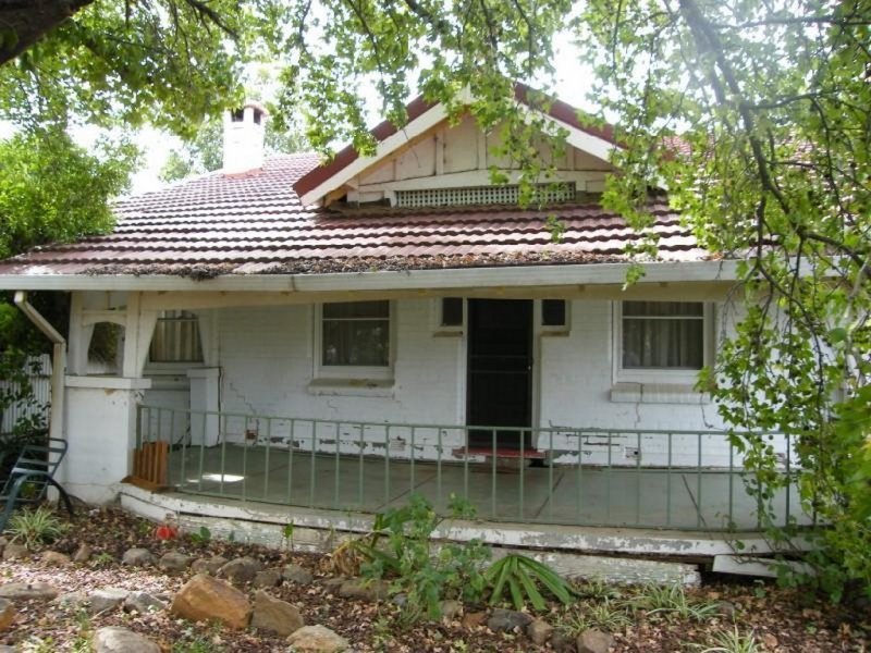 20 Spring Street, Forbes, NSW 2871 - Property Details