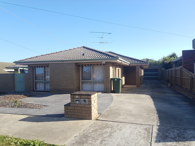 11 Pinecrest Drive, Highton, VIC 3216 - realestate.com.au